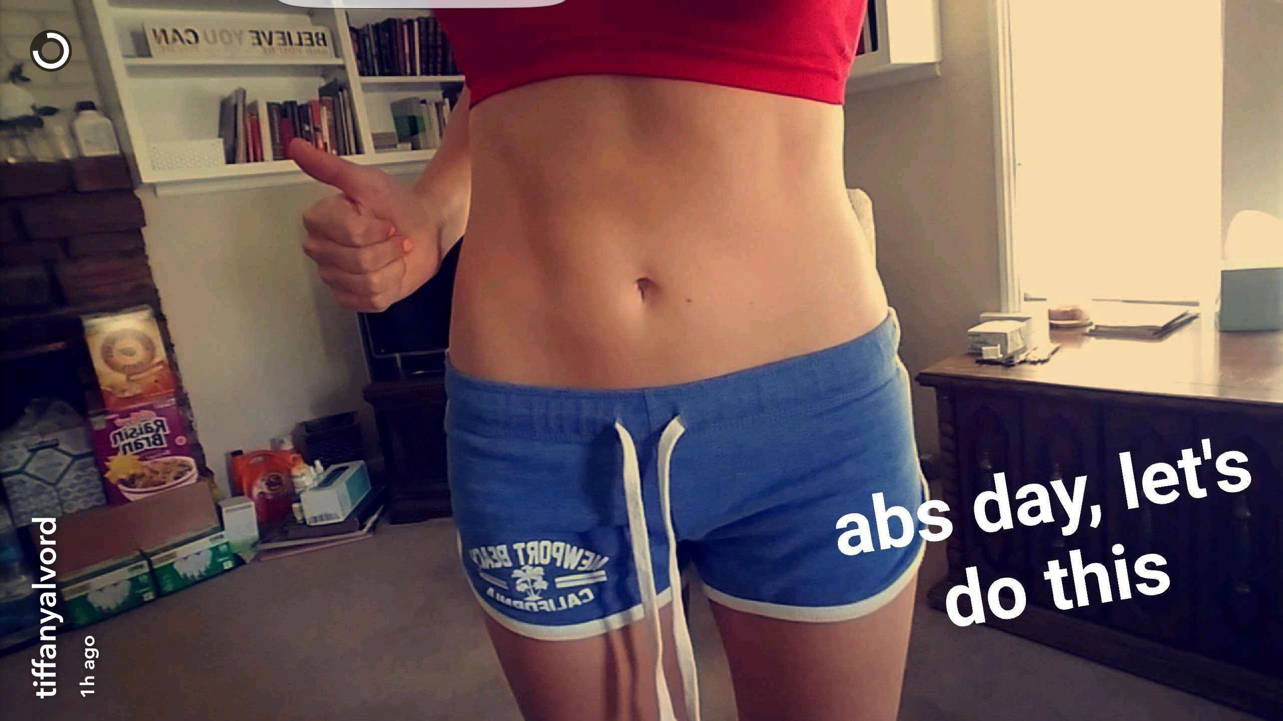 Abs for days! | Scrolller