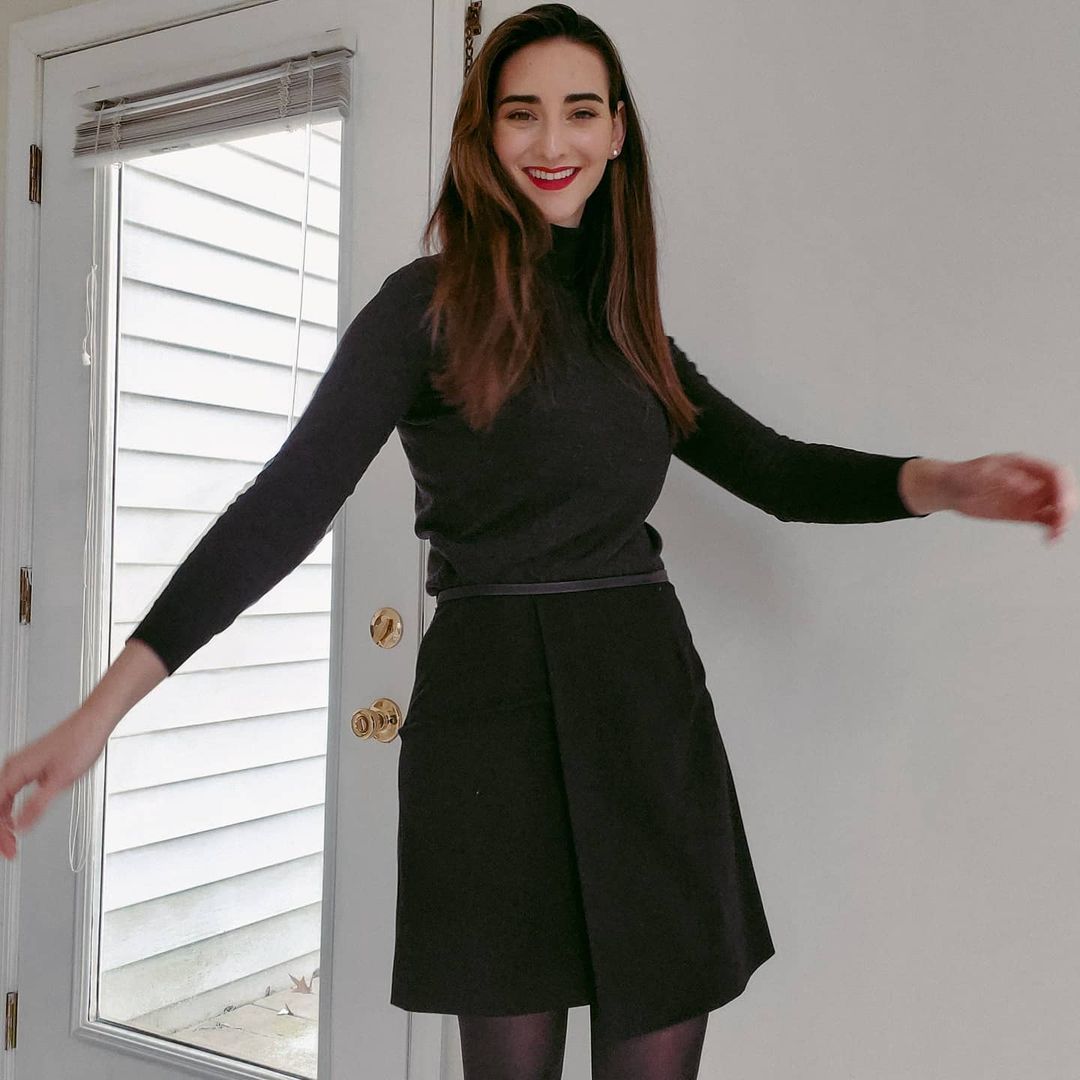 Absolute Goddess Abigail Shapiro | Scrolller