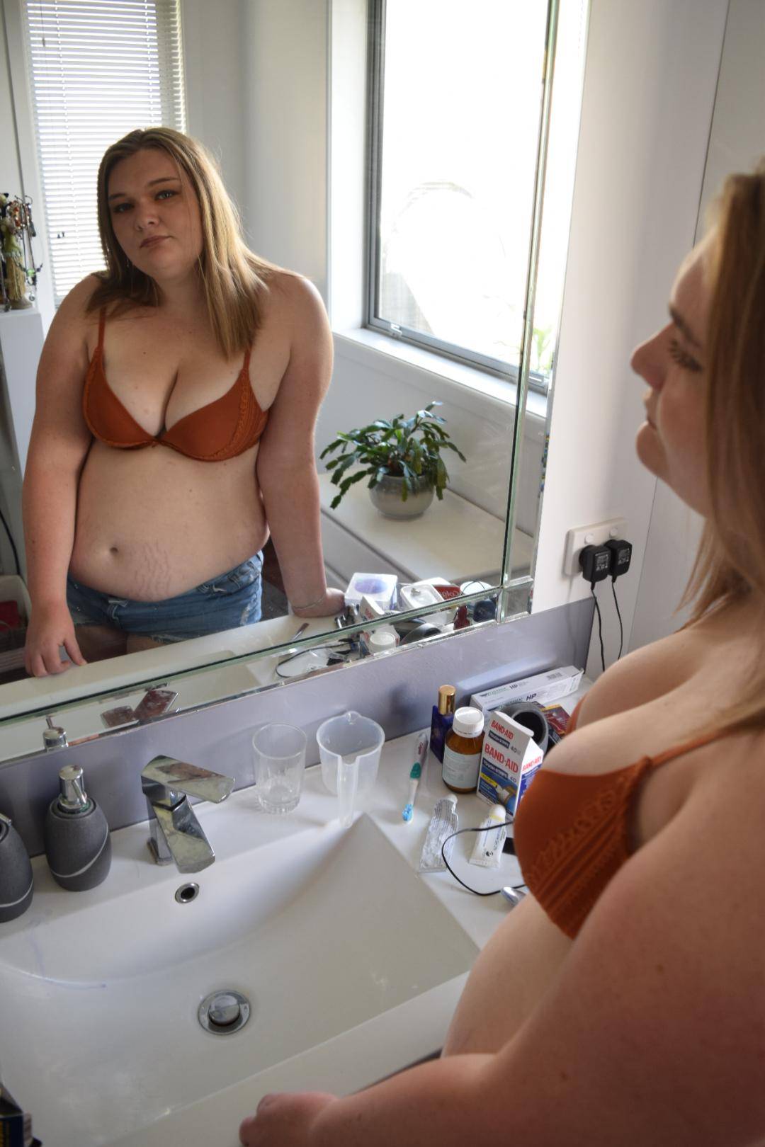 Admiring myself | Scrolller