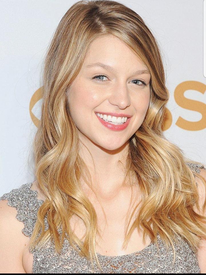 Admiring real beauty! | Scrolller