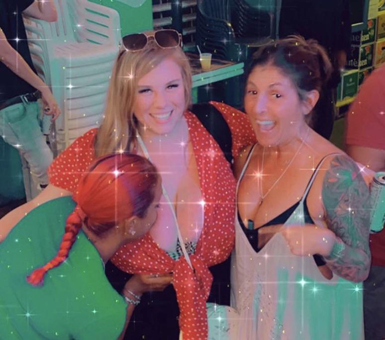 Admiring Yungfreckz 😃😃😍😍 | Scrolller