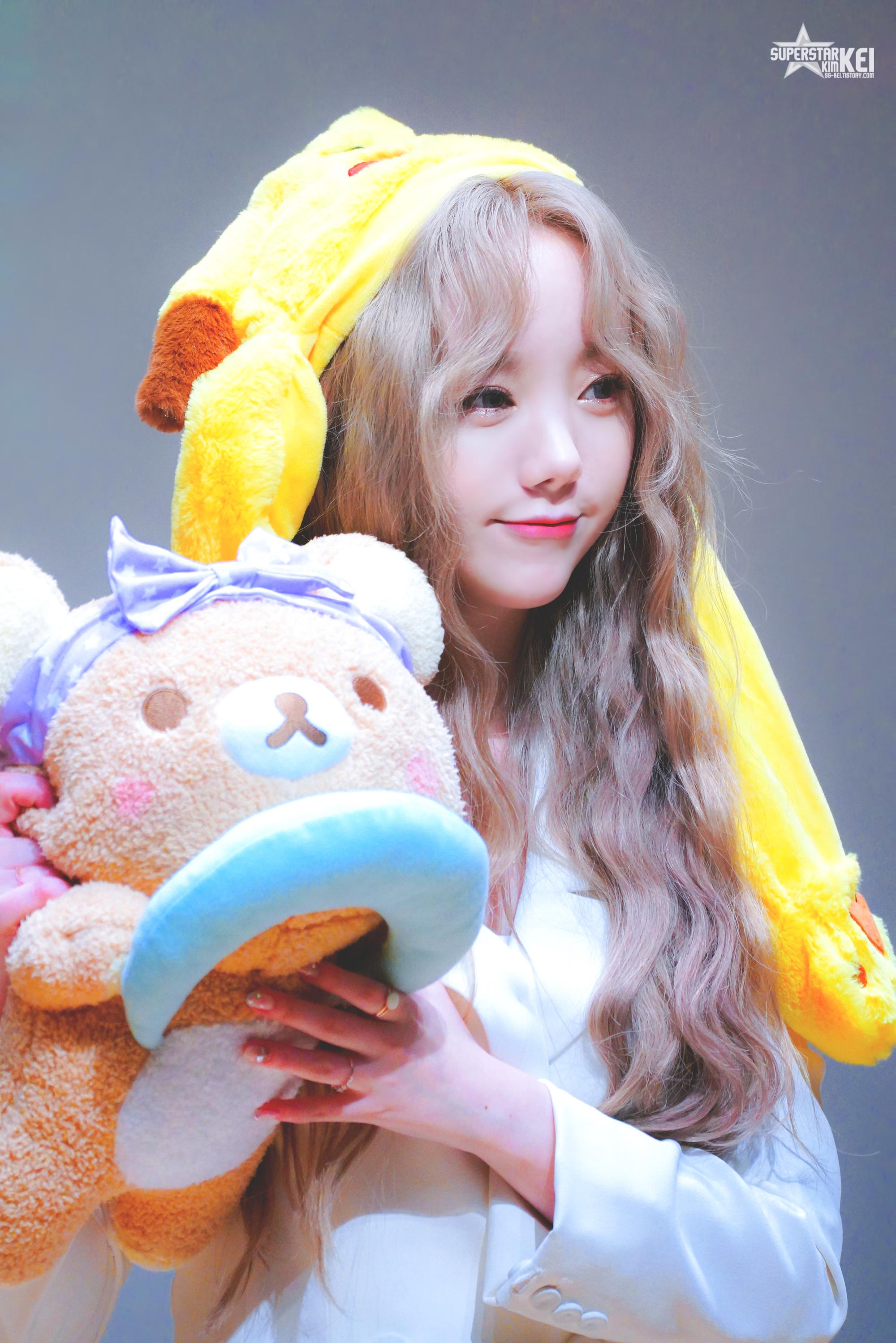 Adorable Kei | Scrolller