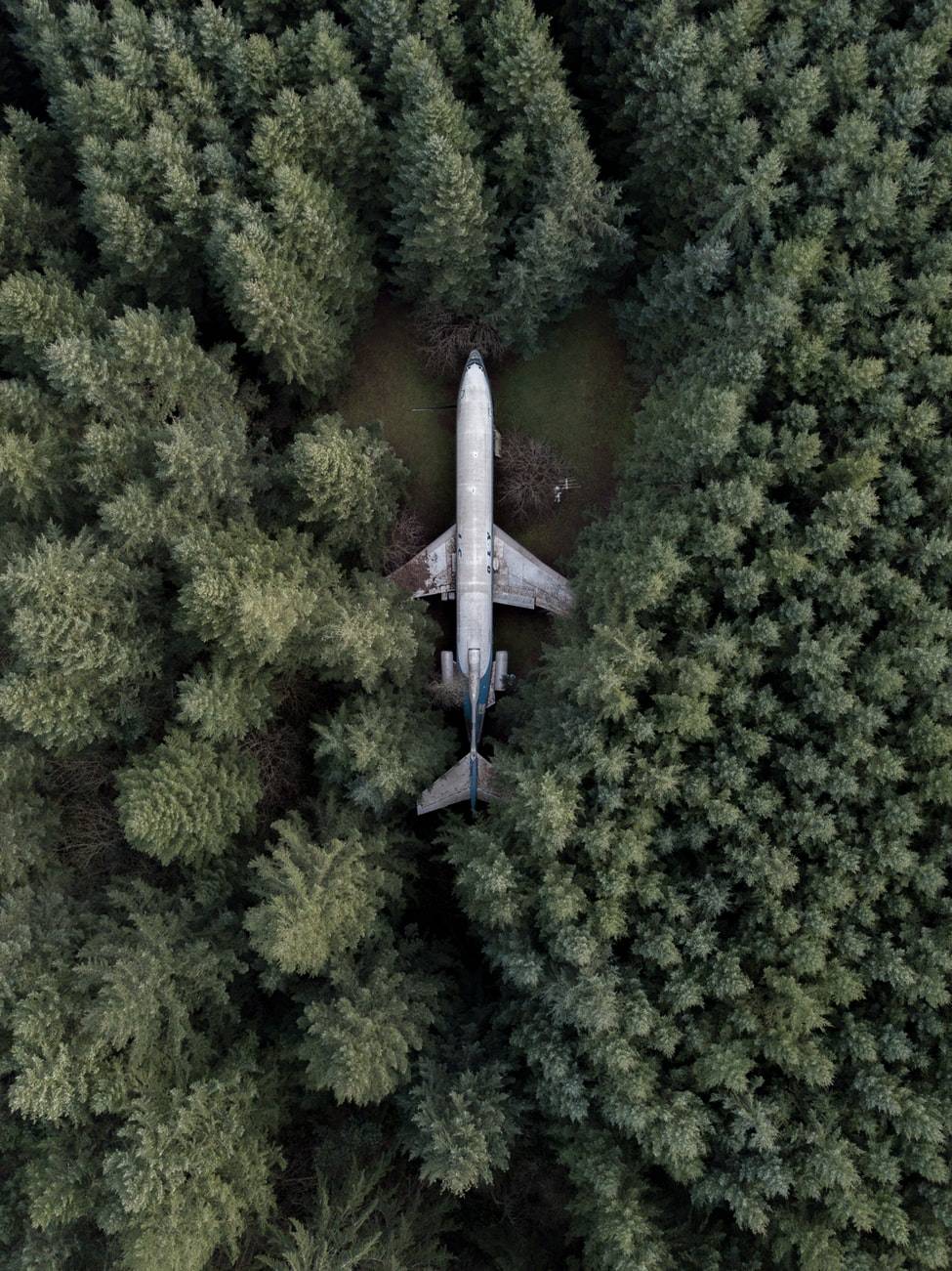 Aerial photography of abandoned airplane [975 × 1301] | Scrolller