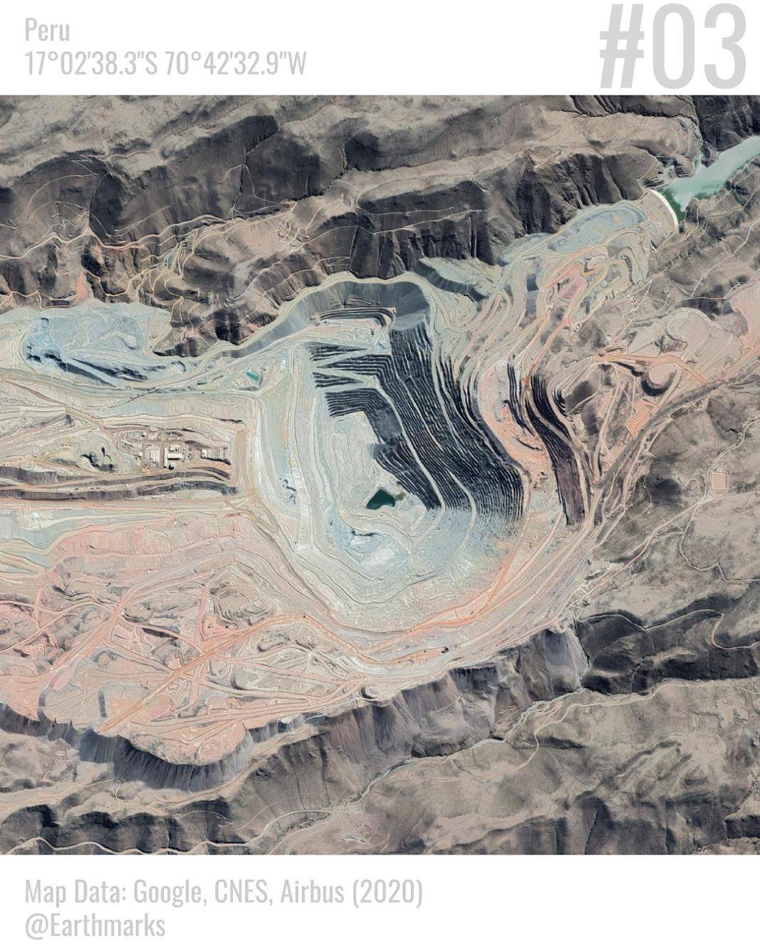 Aesthetics of this satellite image of somewhere in Peru | Scrolller