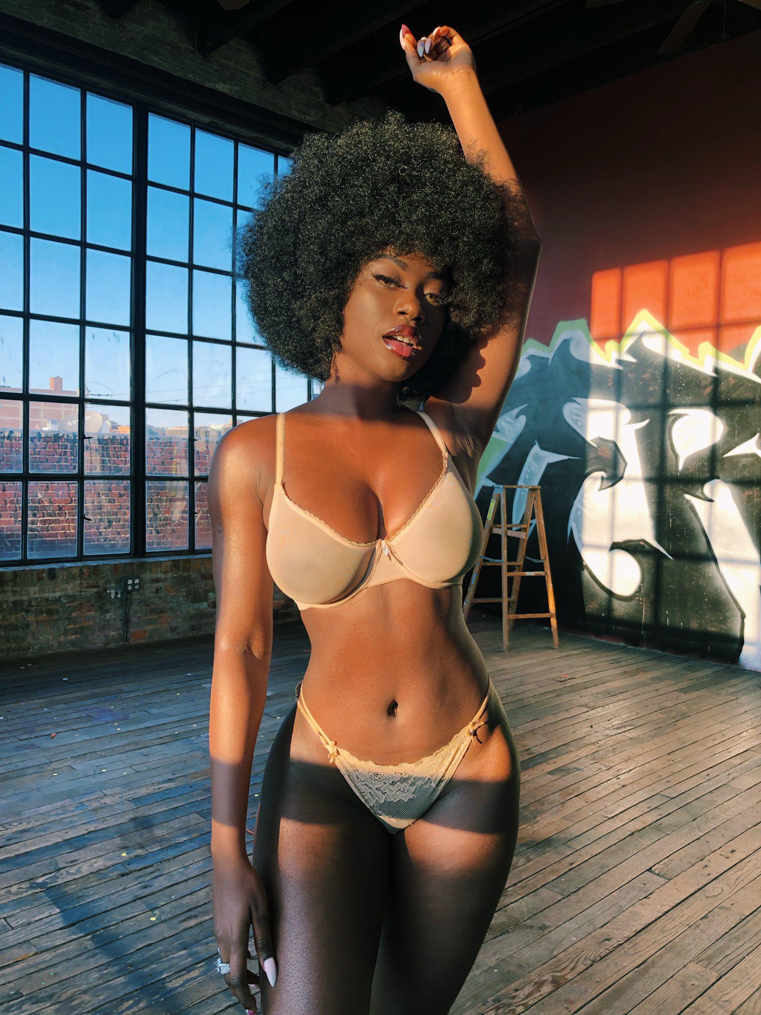 Afro Beauty | Scrolller