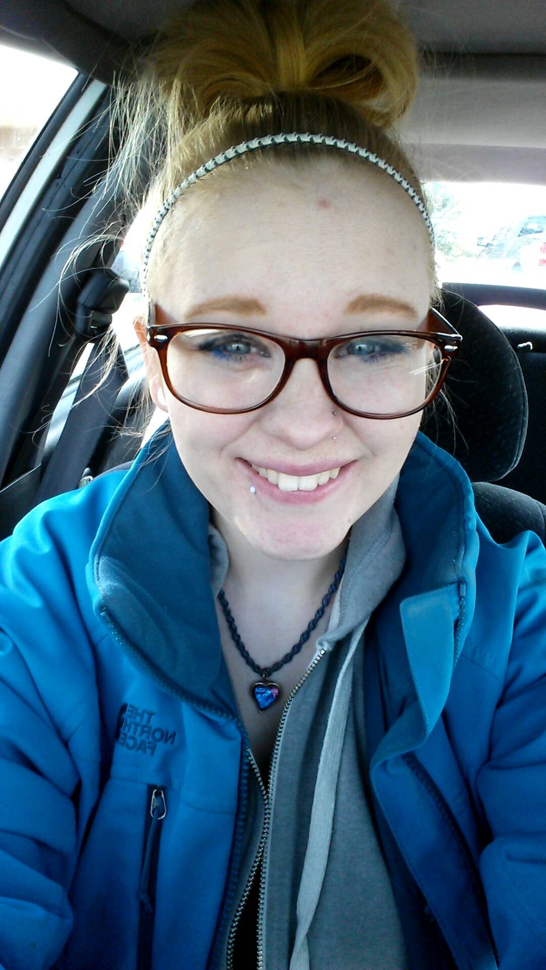 After years of feeling ugly, I finally feel happy and pretty | Scrolller