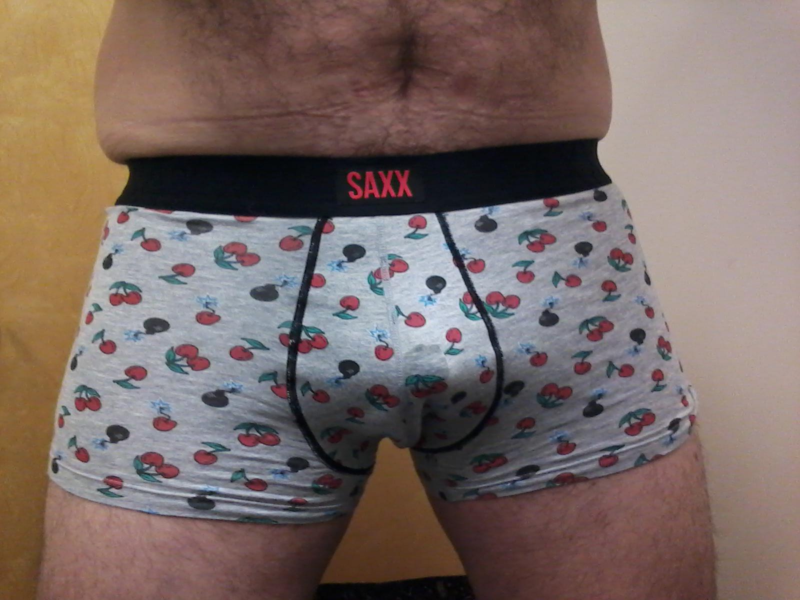 Afternoon bulge | Scrolller