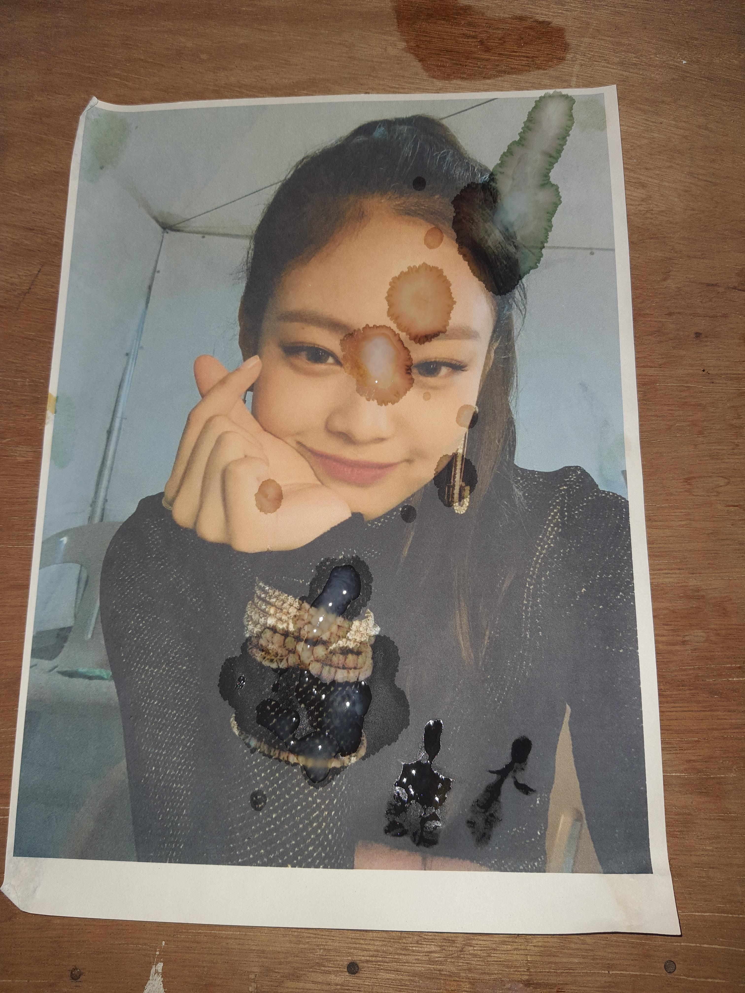 Ahh Jennie | Scrolller