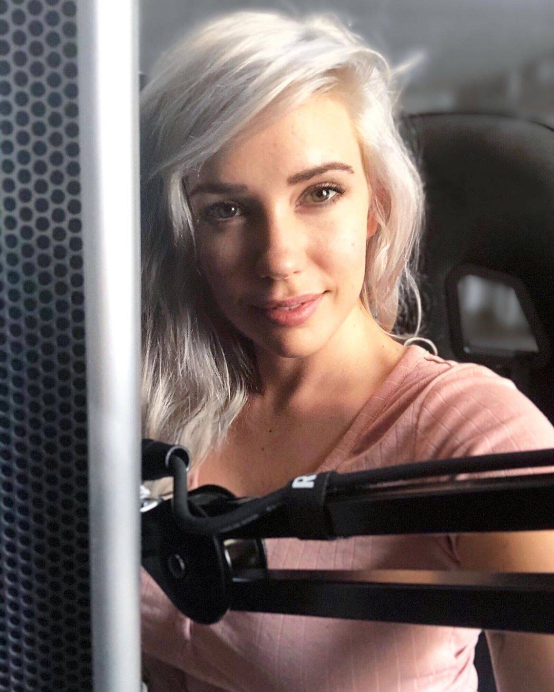 Alanah Pearce - Voice Acting | Scrolller