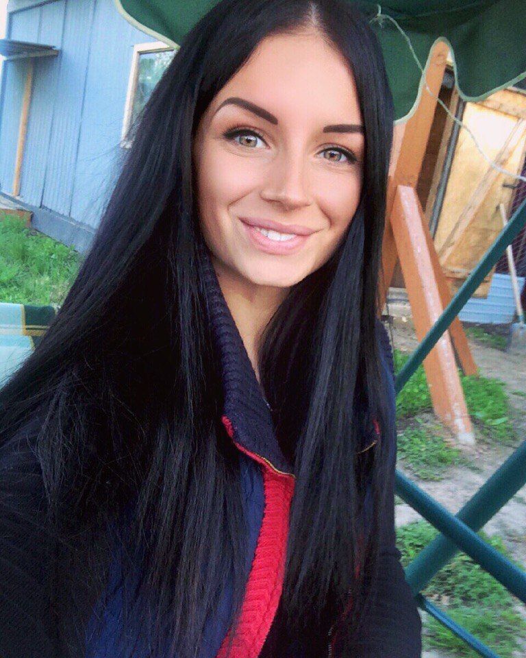 Alexandra | Scrolller