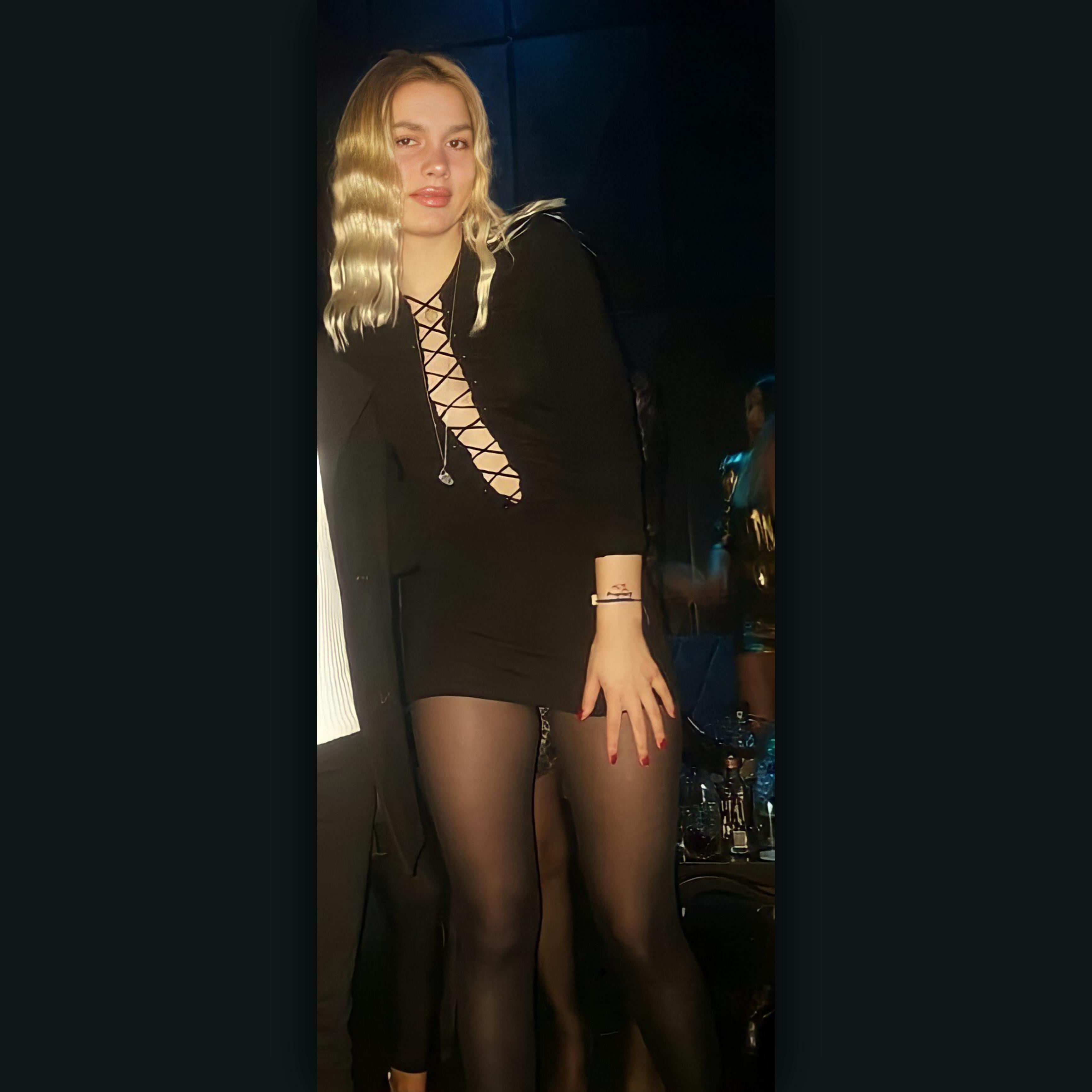 aleyna tilki | Scrolller