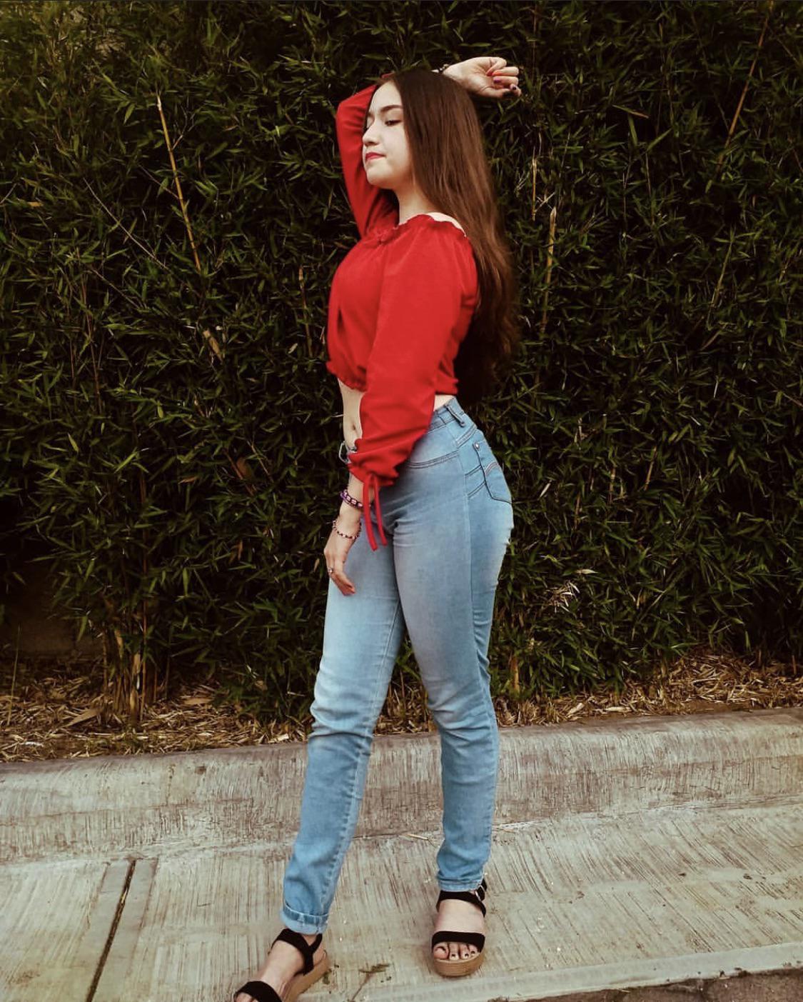 Alguien que tribute a mi prima? | Scrolller