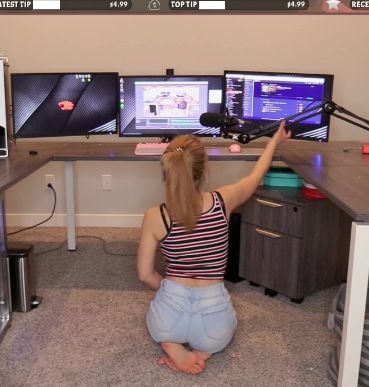 Alinity has some great feet | Scrolller