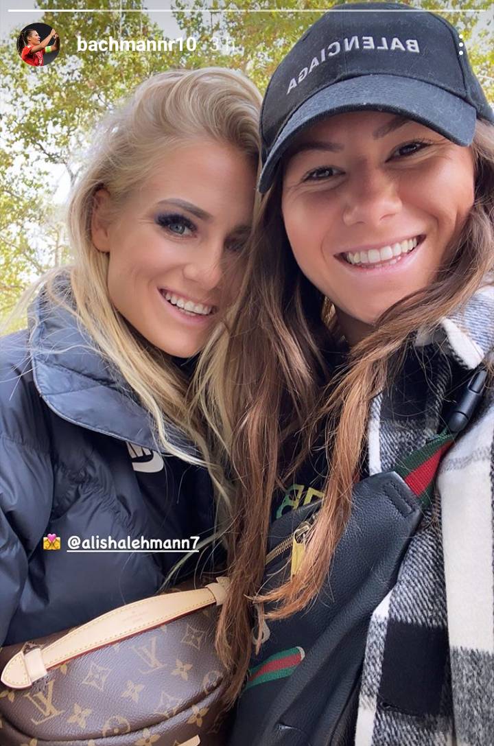 Alisha And Her Lucky Lady Scrolller