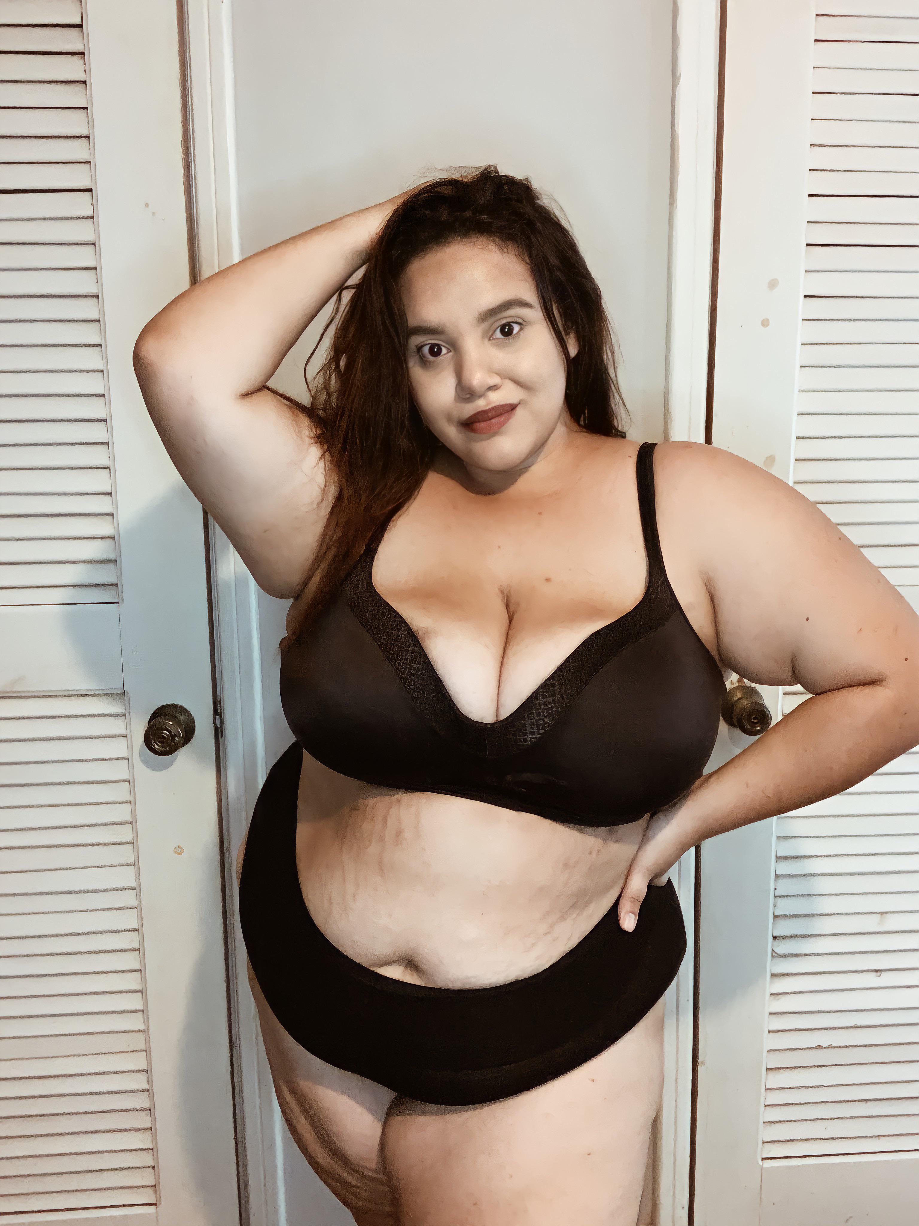 Popping out 😉 | Scrolller