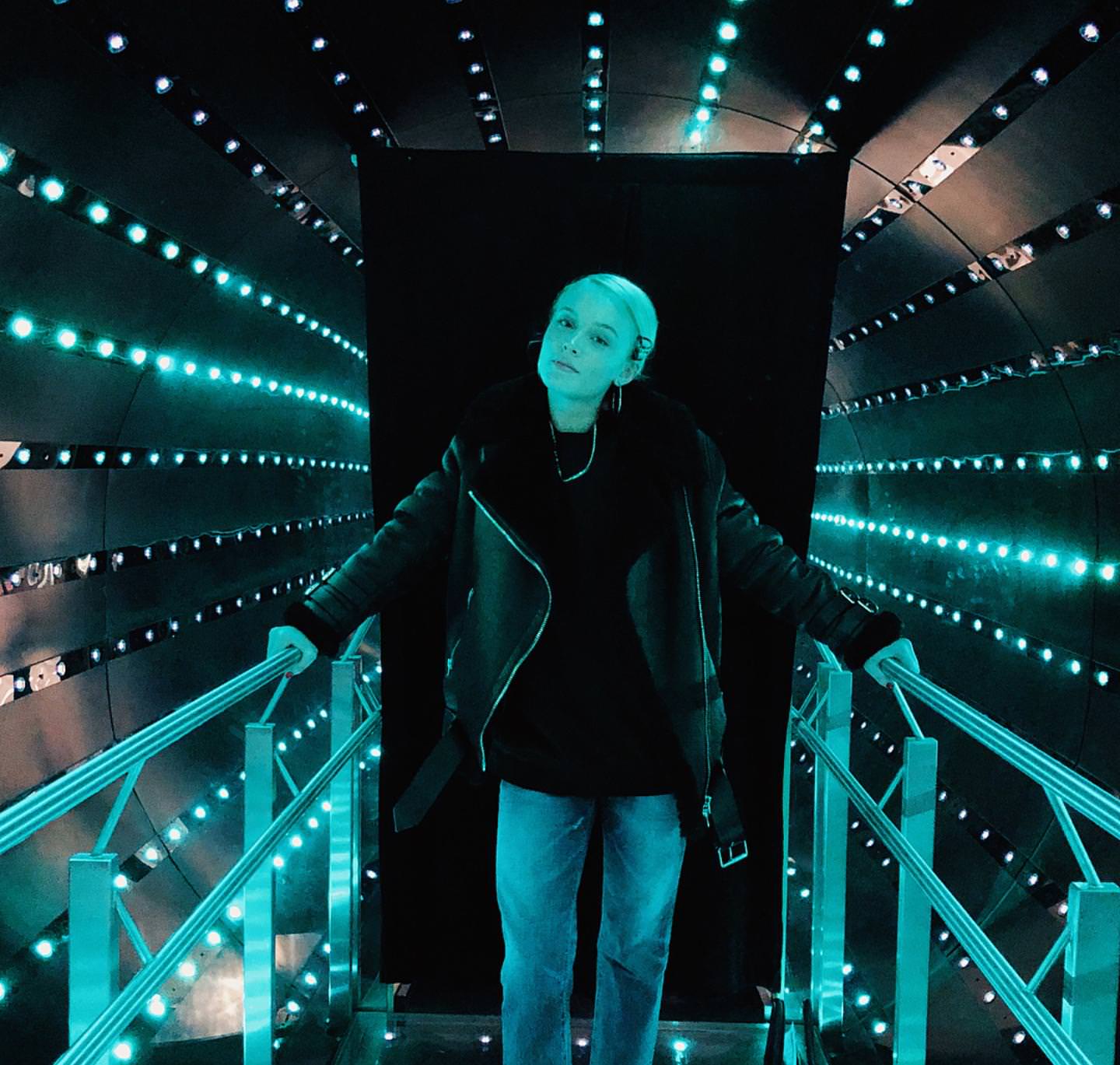 All of the lights | Scrolller