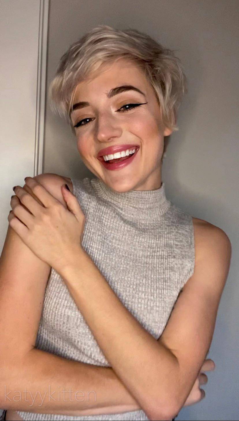 All smiles for the weekend 🥰 (over 18) | Scrolller