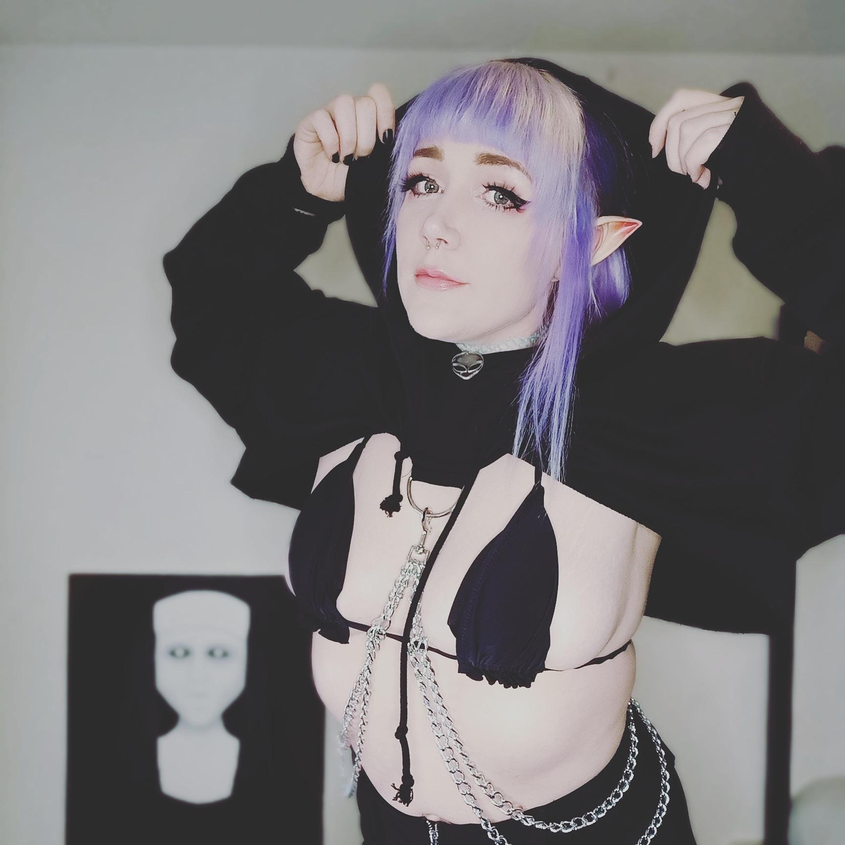 Am I a cute emo girl? | Scrolller