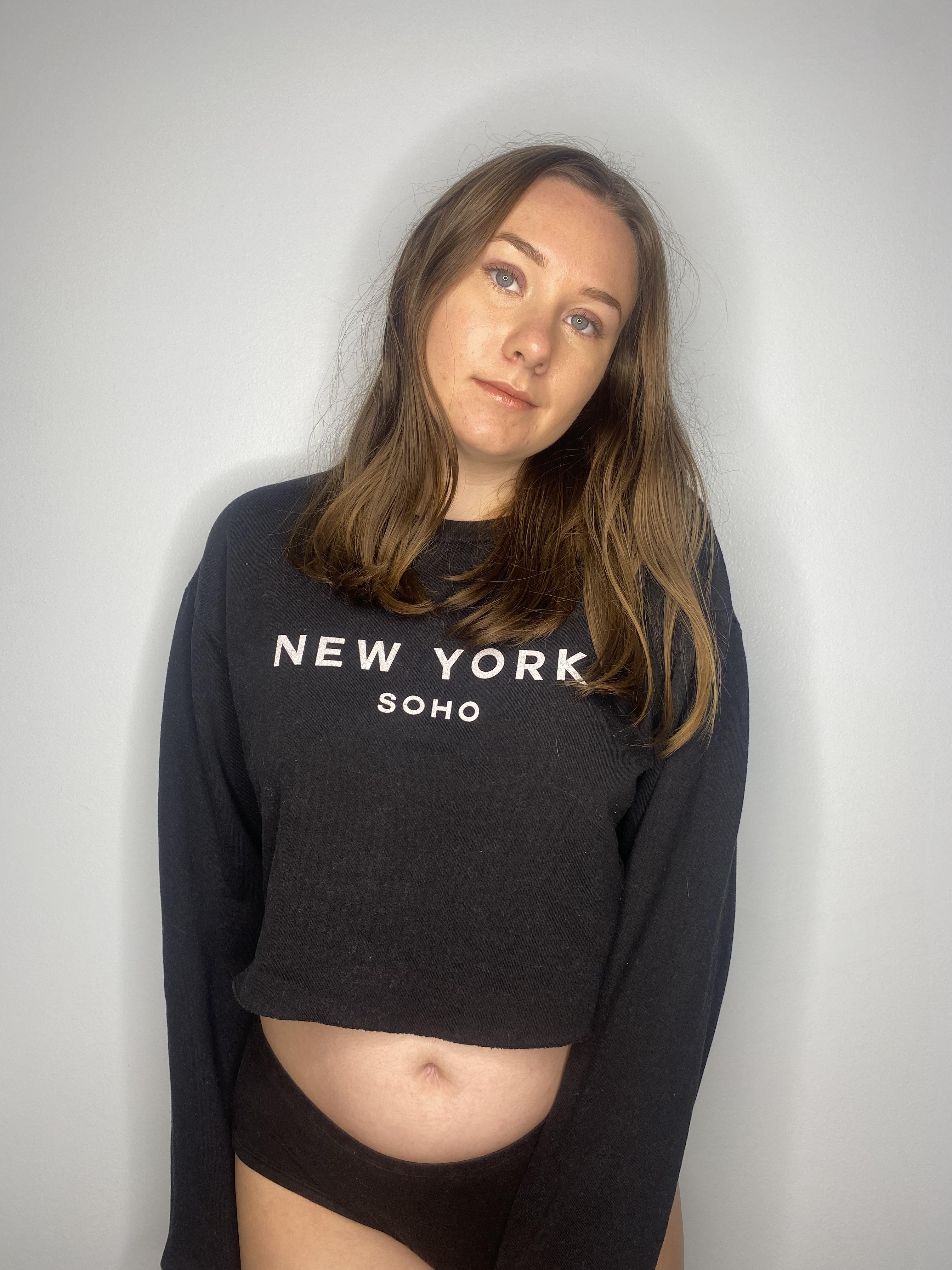 Am I girlfriend material? | Scrolller