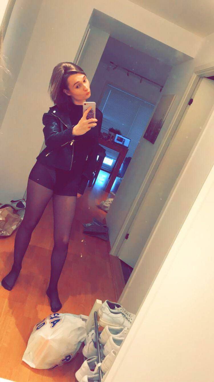 Am I girly enough for you | Scrolller