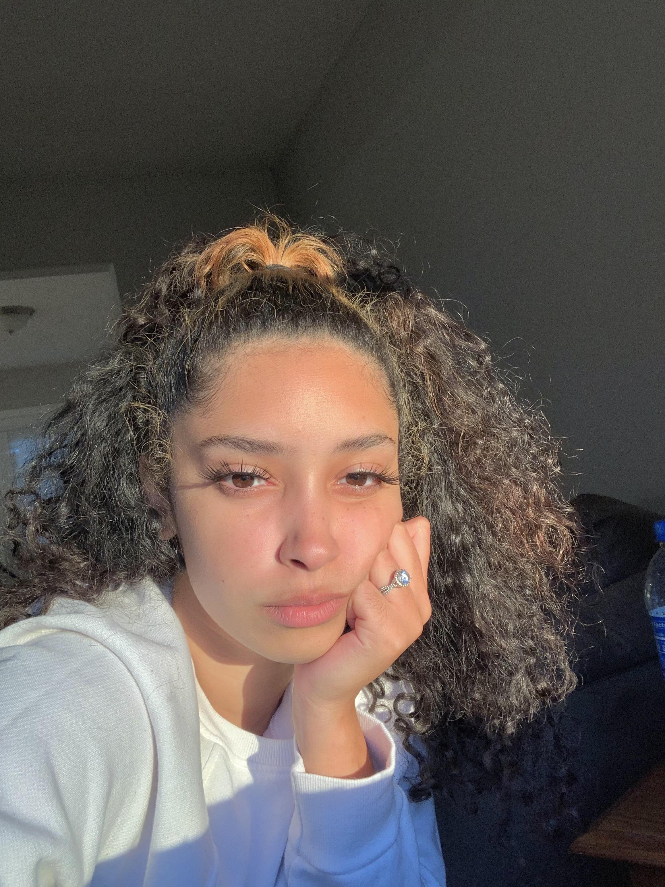 Am I pretty? | Scrolller