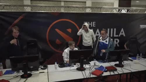 AMAZING display of team coordination by Liquid | Scrolller