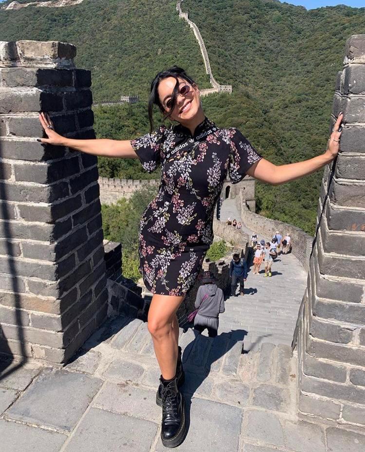 amazing legs | Scrolller