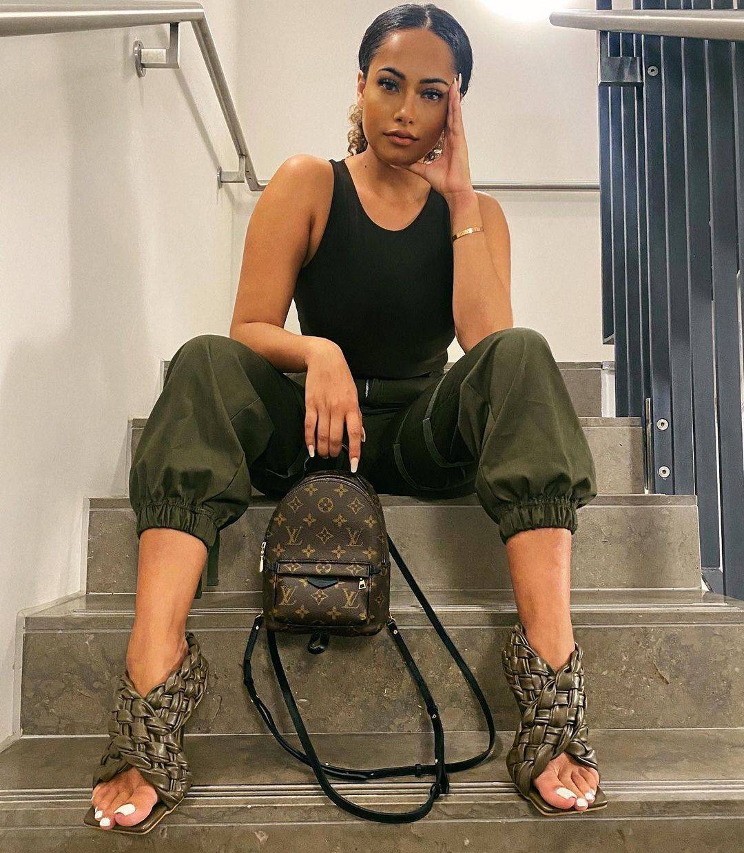 Amber Rose Gilll | Scrolller