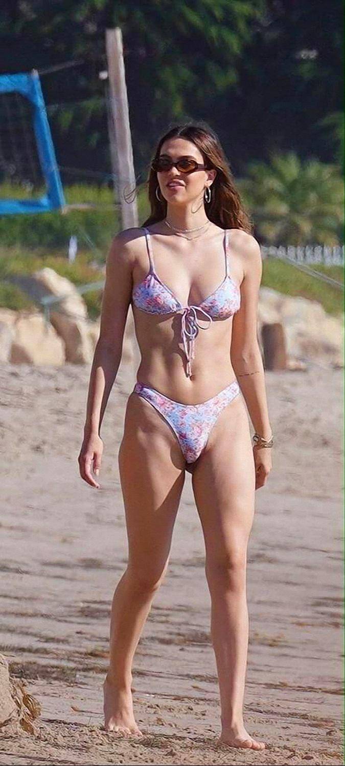 Amelia Hamlin - at the beach in Malibu - | Scrolller