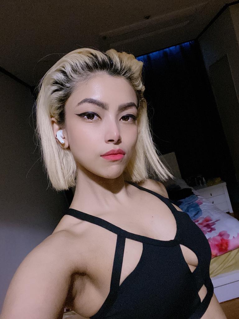 Amy (@blackbird_fit) | Scrolller