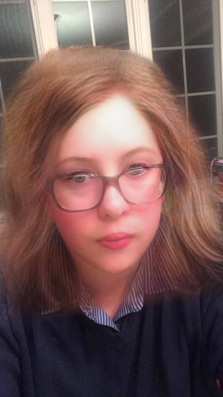 An older Pam from the Office | Scrolller