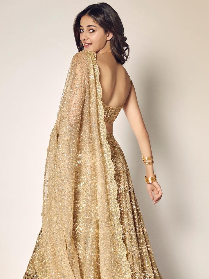 Ananya Panday backless in lehenga choli | Scrolller