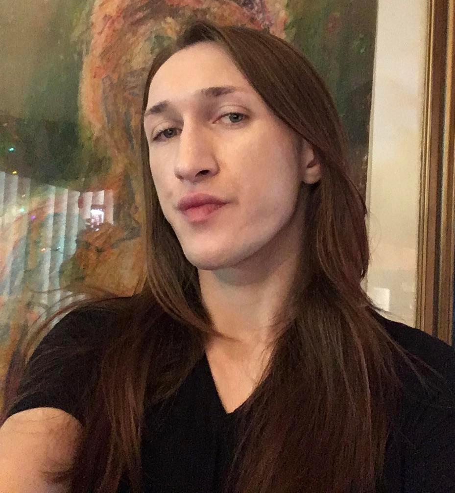 Androgynous Vampire | Scrolller