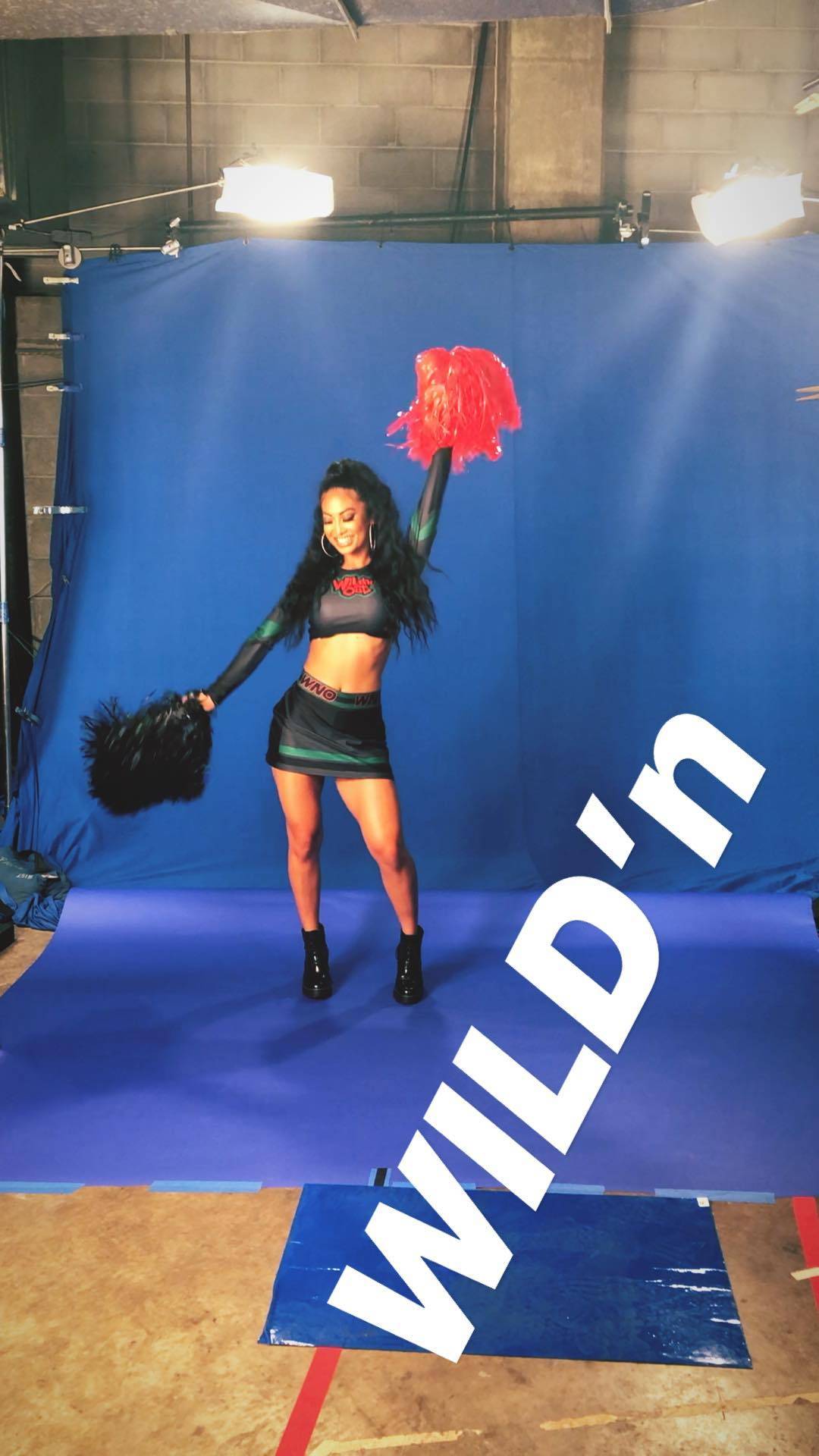 angie ang | Scrolller