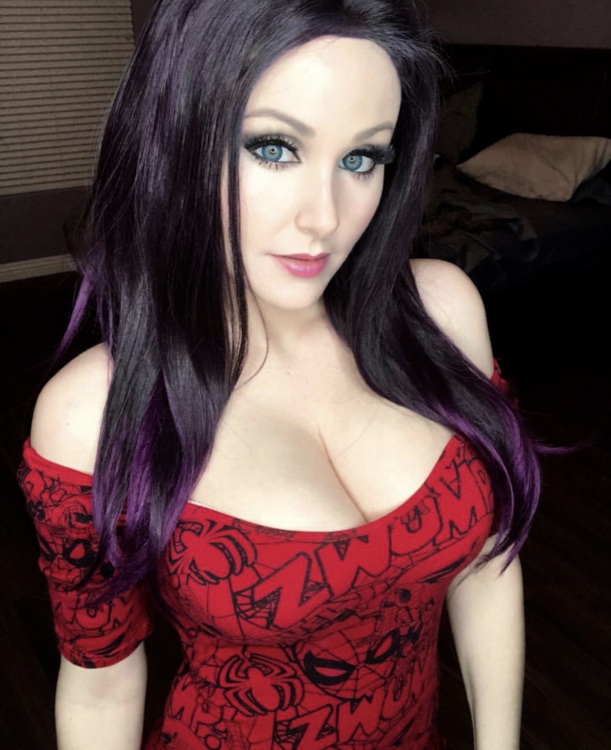 Angie Griffin | Scrolller