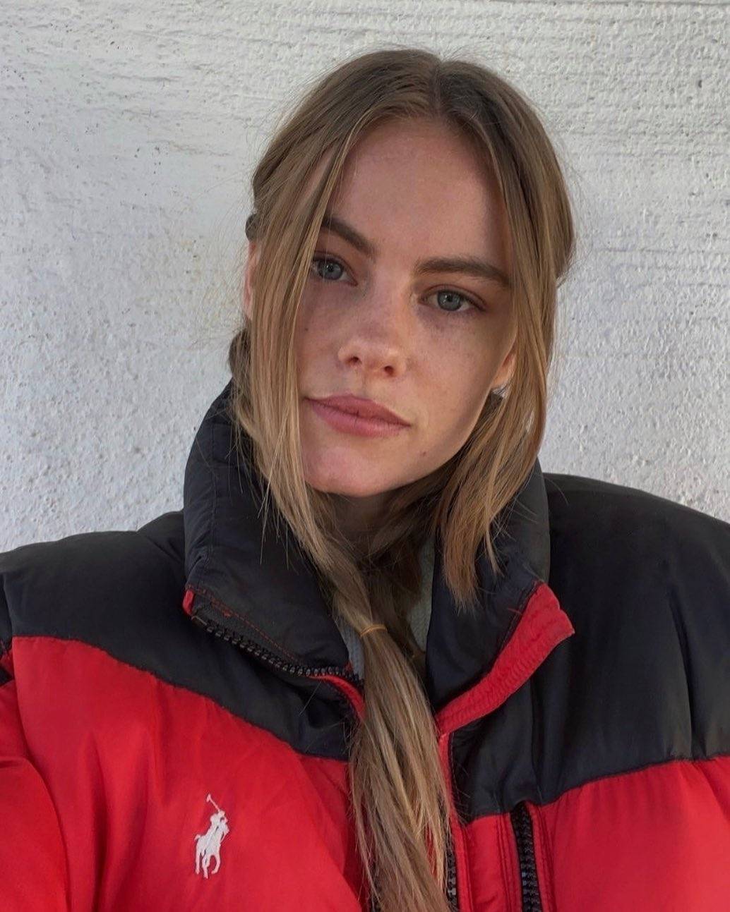 Annabel Smit [irtr] | Scrolller