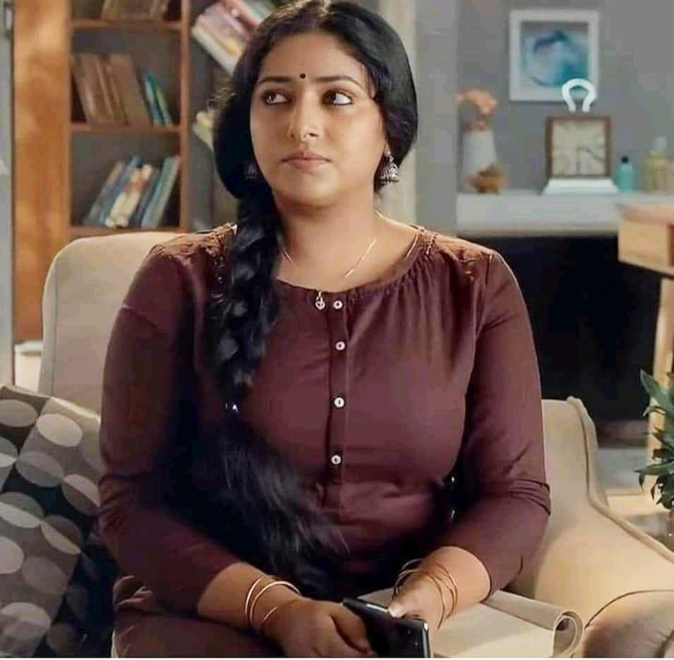 Anu Sithara | Scrolller