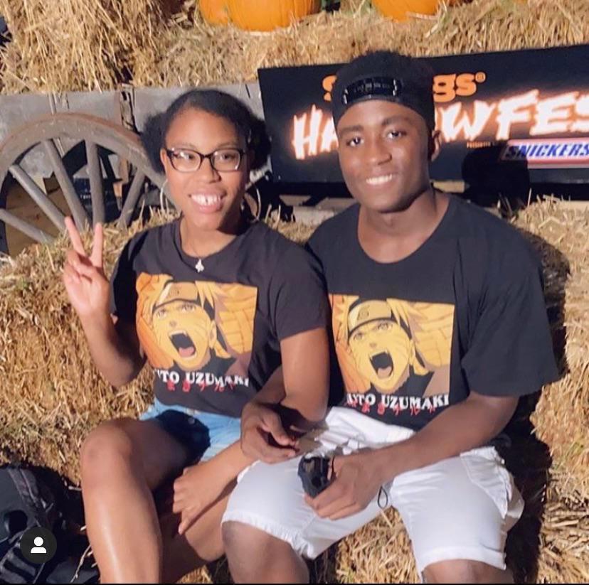 Any other weeb couples? Me and my girlfriend “Hentai and Chill” all the time. | Scrolller