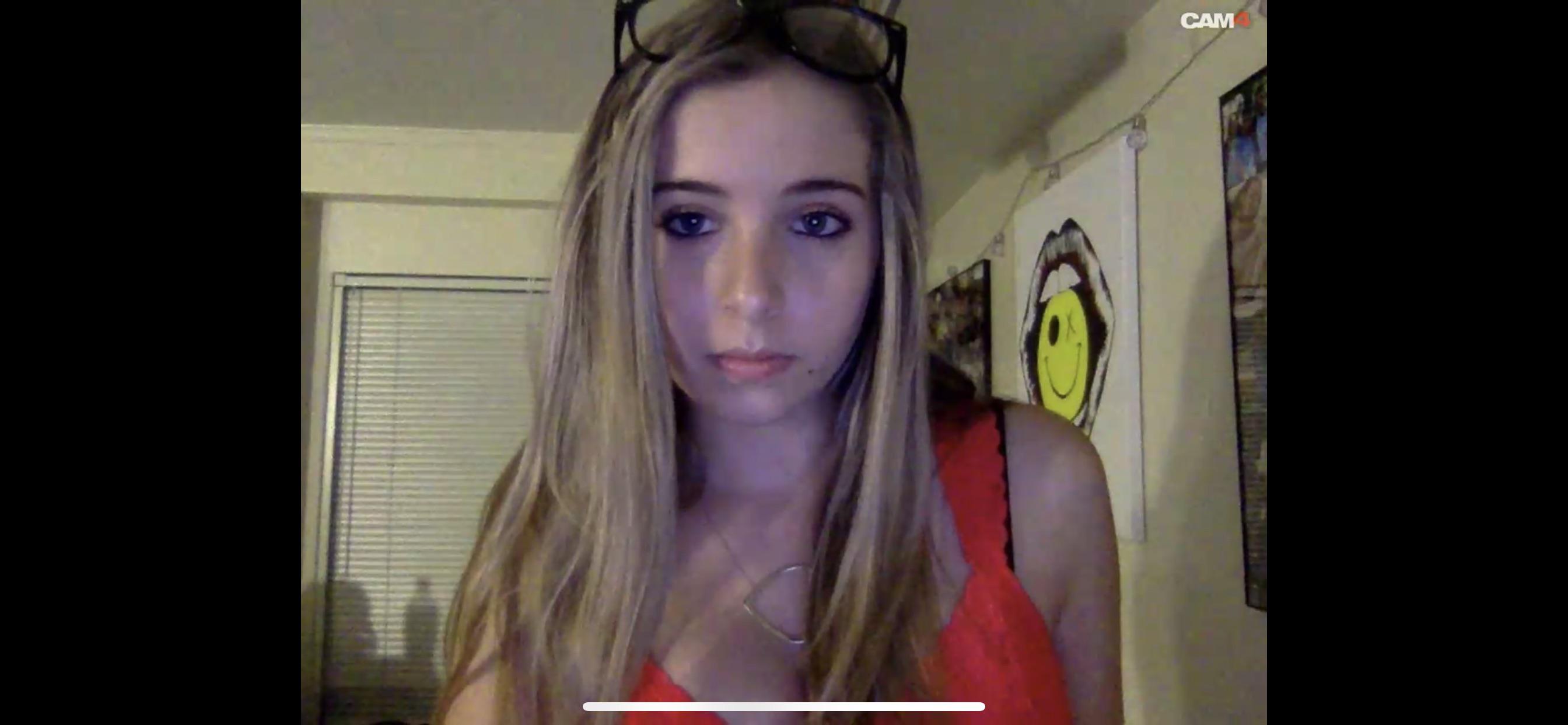 Anybody know her? | Scrolller