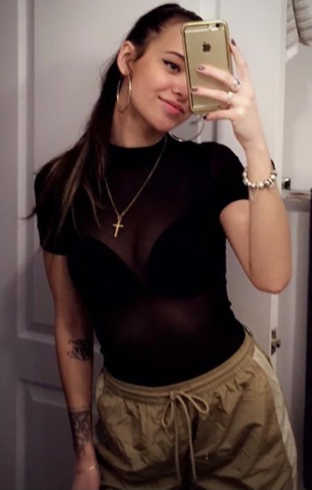 Anyone else find my step-sister irresistible? | Scrolller