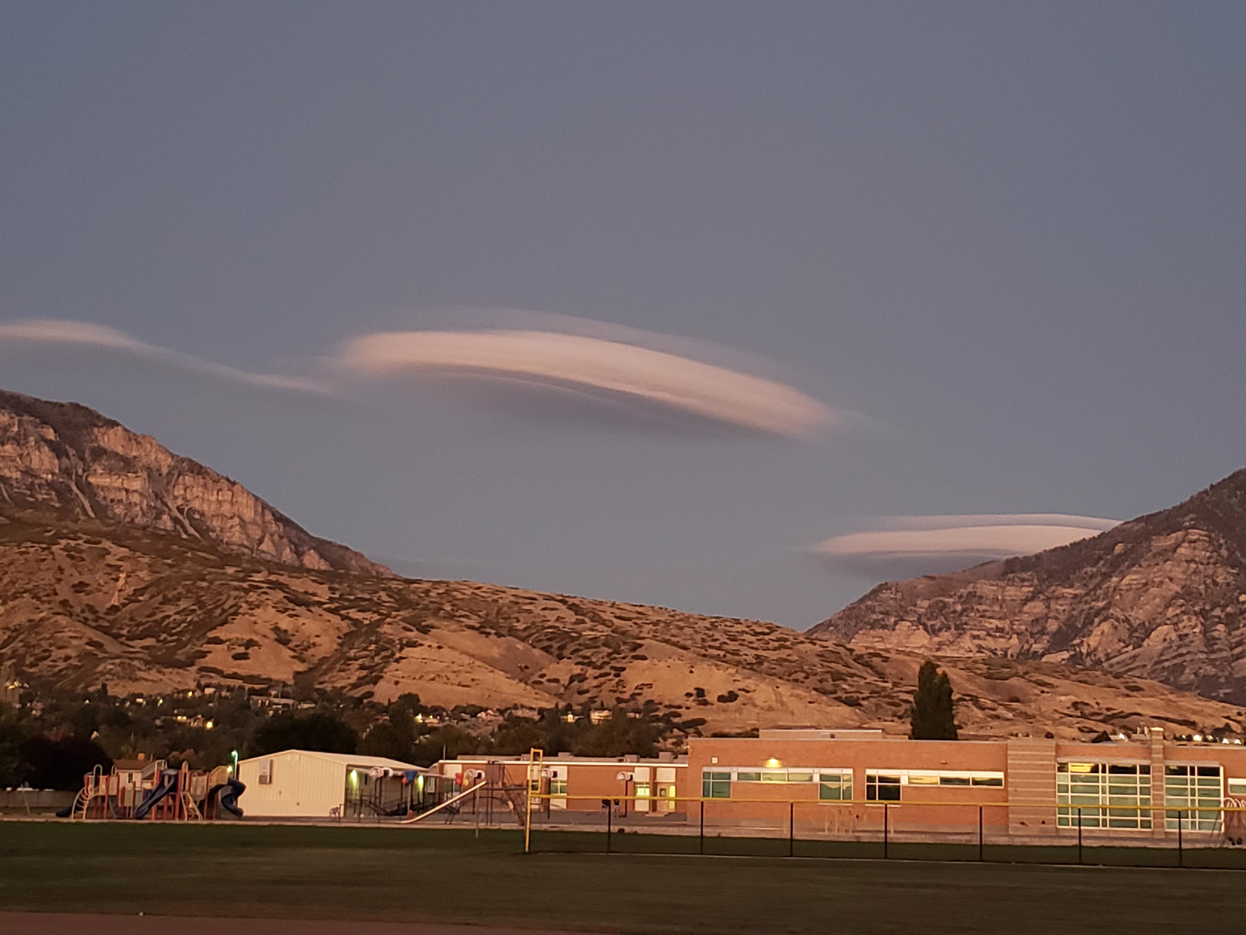 Anyone else spot the lenticular clouds last evening? | Scrolller
