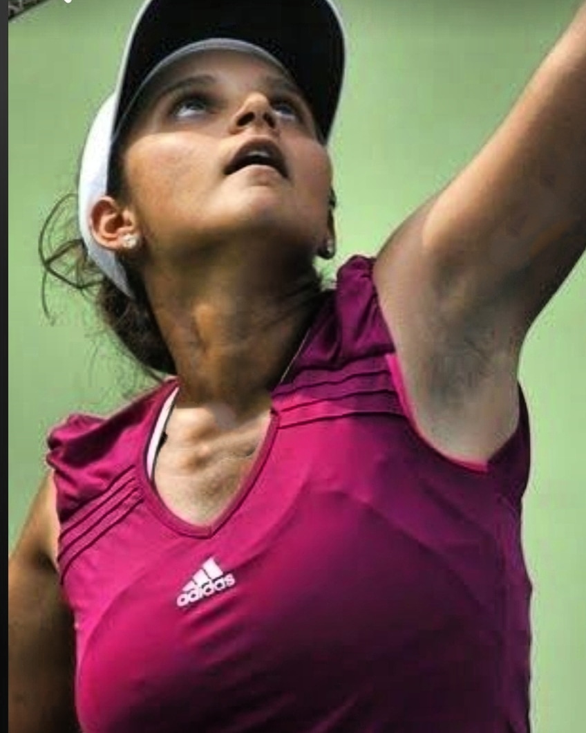 Anyone interested in cleaning sweaty armpits of sania mirza with their tongues ? | Scrolller