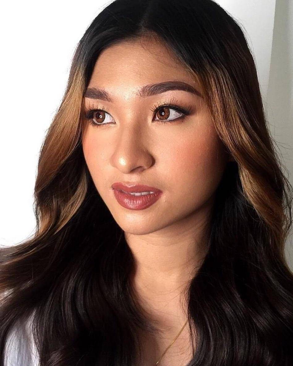 Anyone wanna glaze my face? Just message me ;D | Scrolller