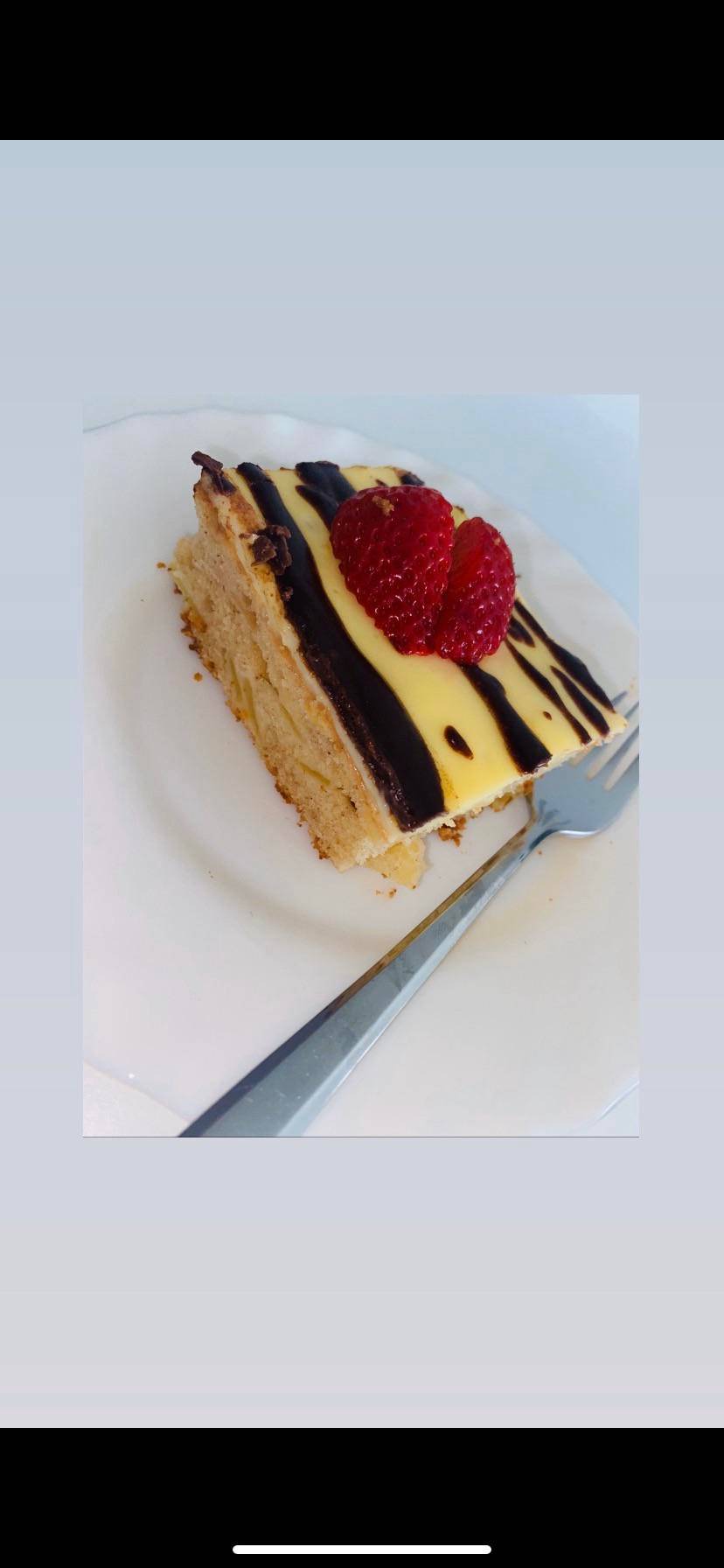 Apple pudding cake | Scrolller