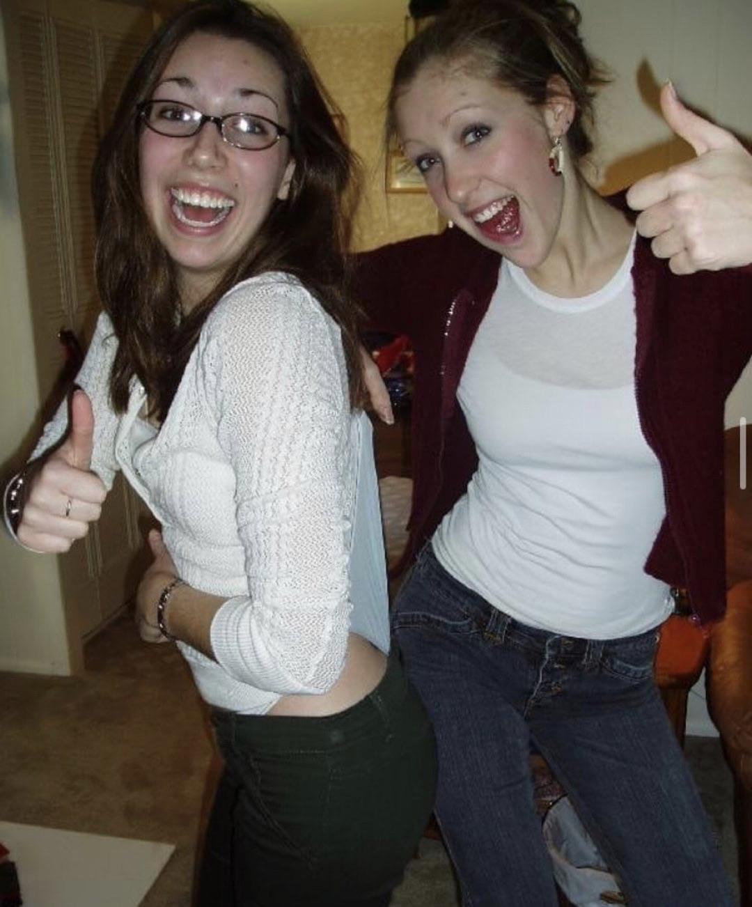 Approving her wedgie | Scrolller