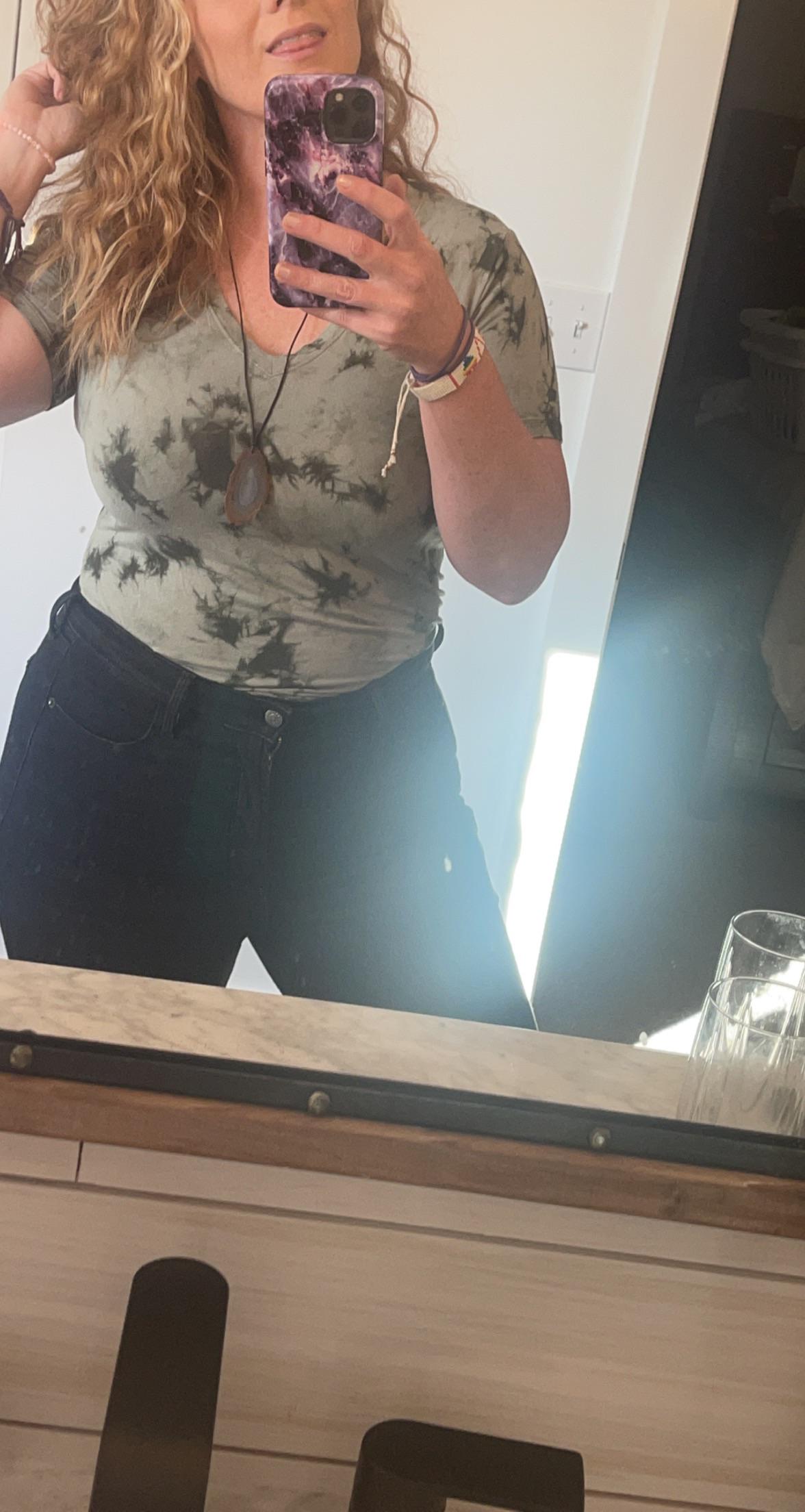 Are curvy, laid-back MILFs your type? | Scrolller