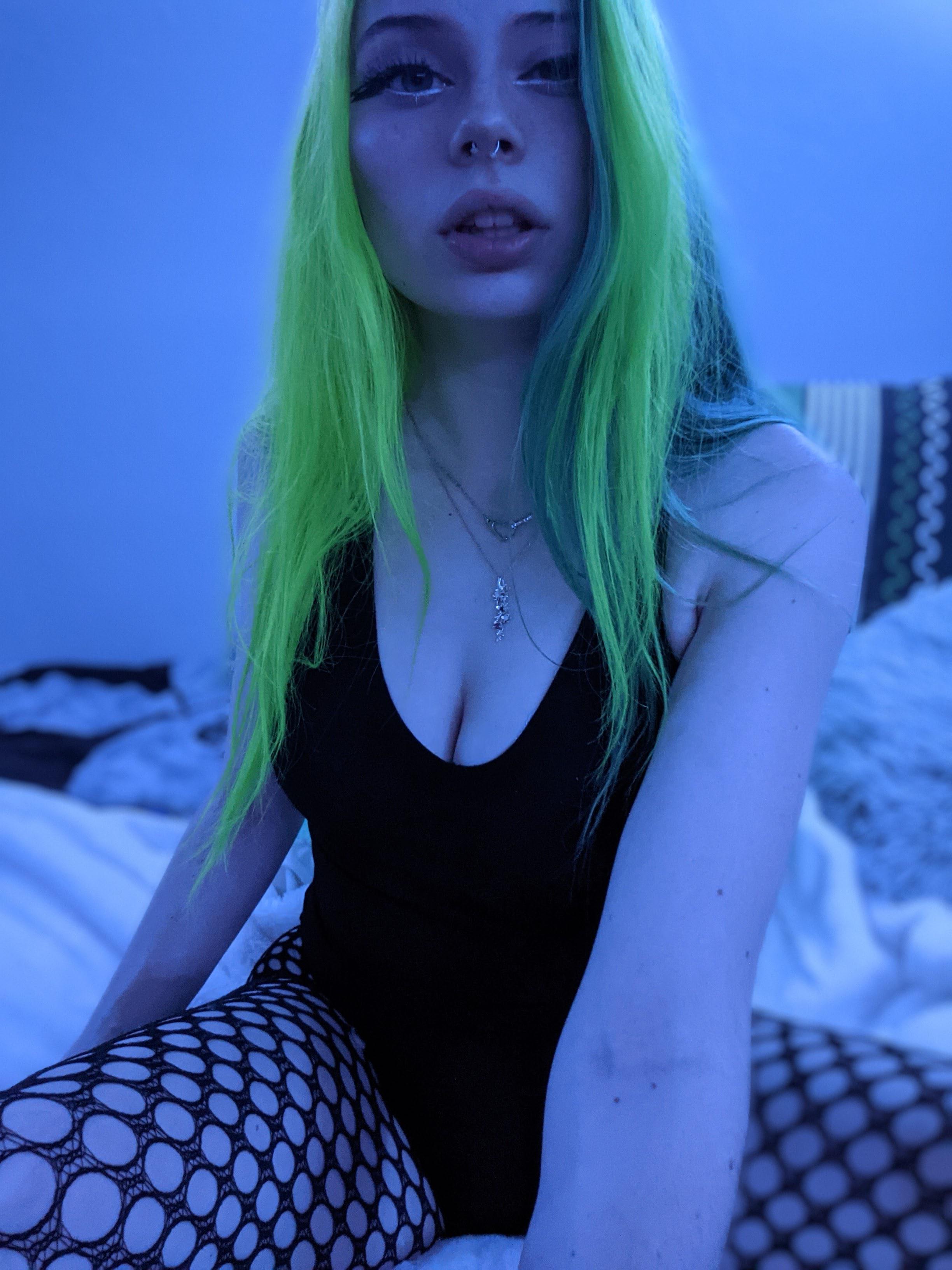 Are my fishnets distracting? | Scrolller