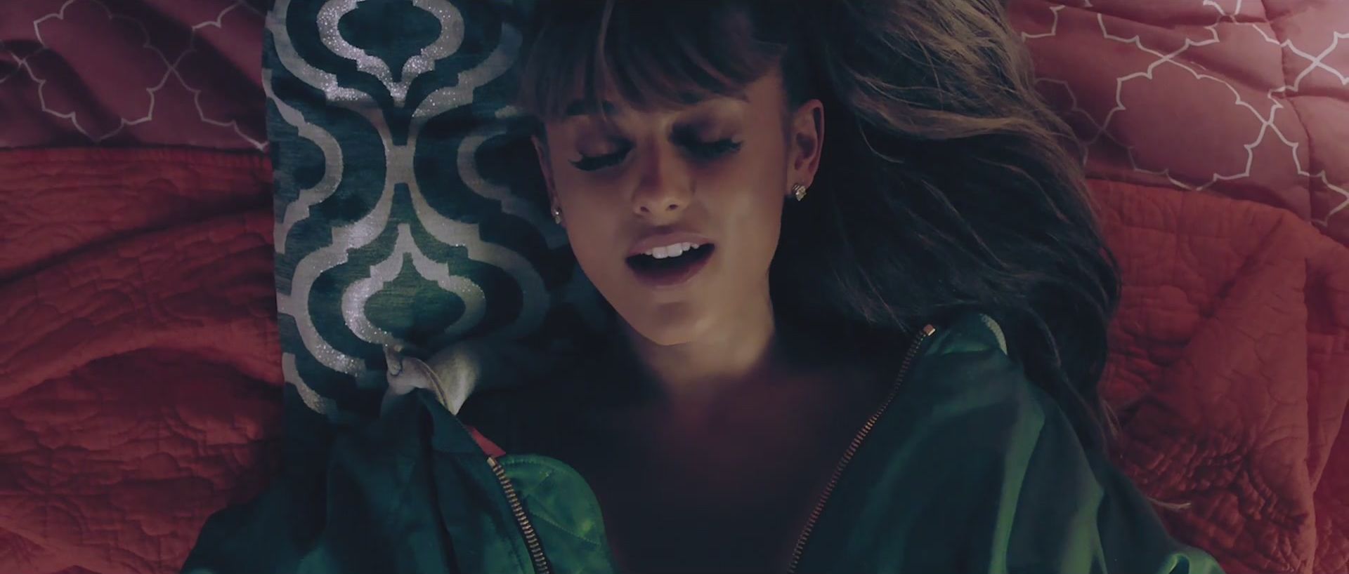 Ariana Dont You Dare Pull Out Grande Scrolller 2690