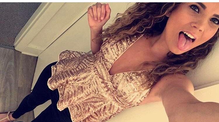 Armpit show | Scrolller