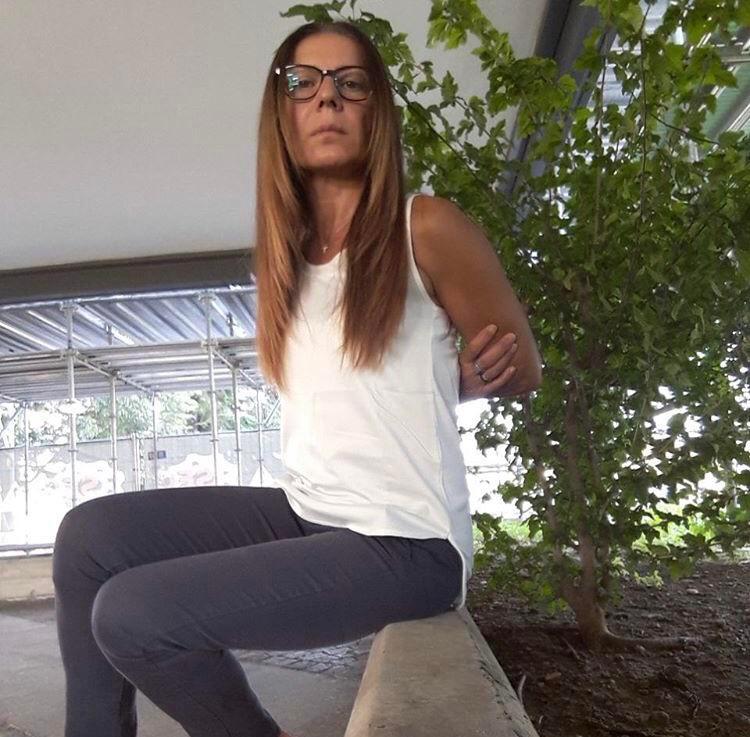 ARMS CROSSED BEHIND BACK | Scrolller